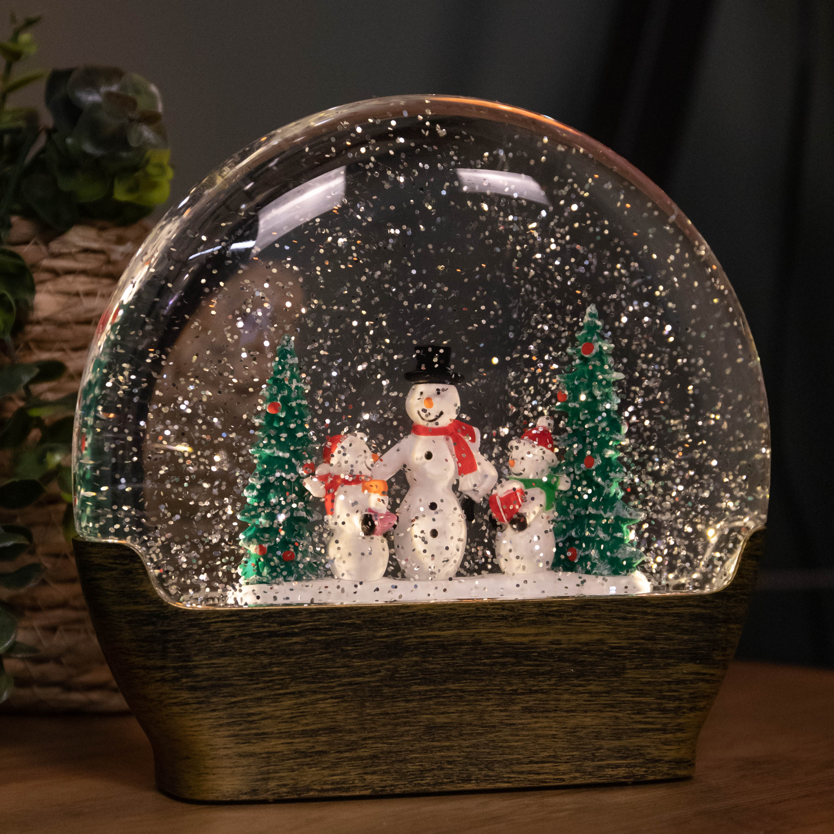 19cm Battery Operated Light up Christmas Water Dome with Snowmen & Tre ...