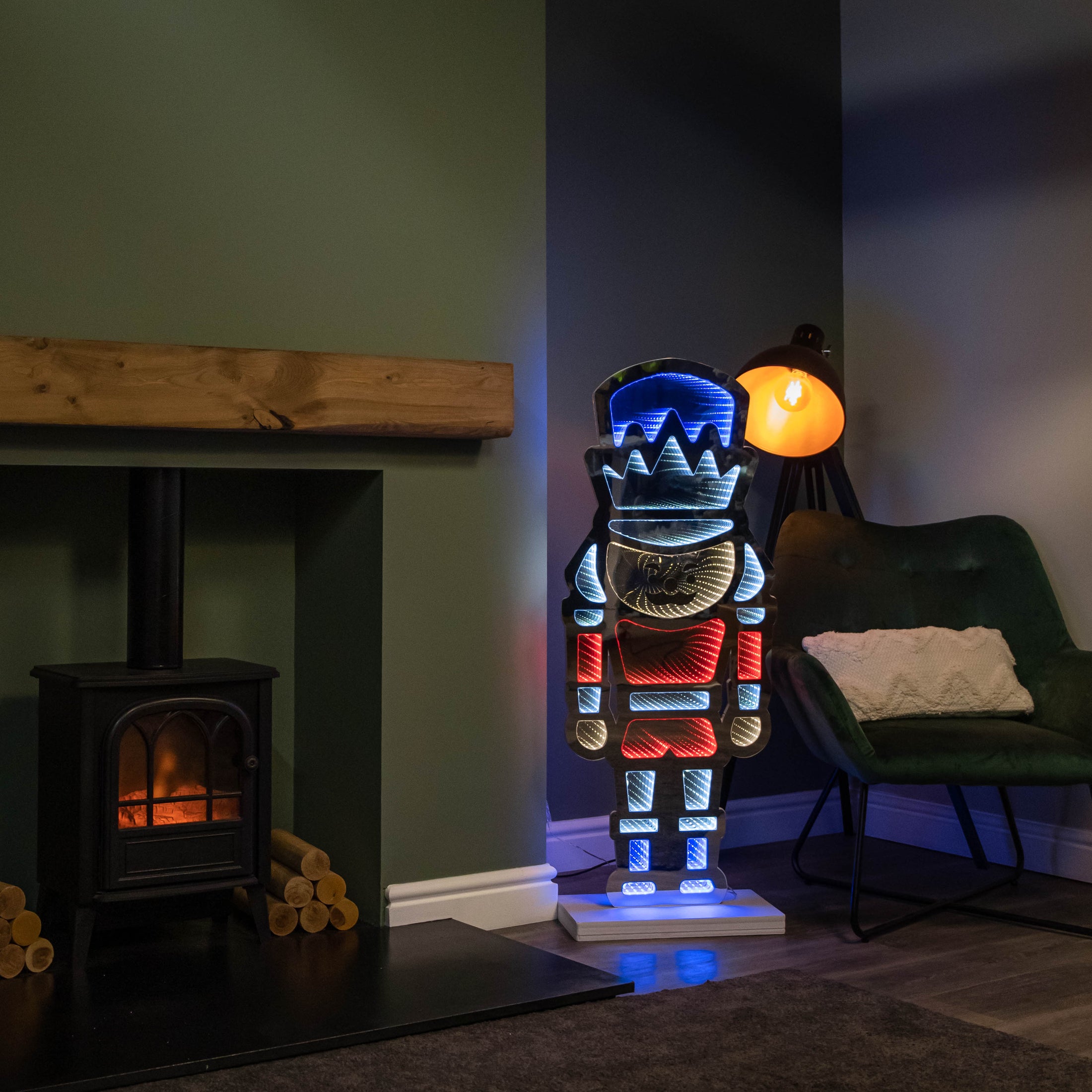 4ft (1.2m) Tall Light up Christmas Nutcracker Infinity Decoration with ...