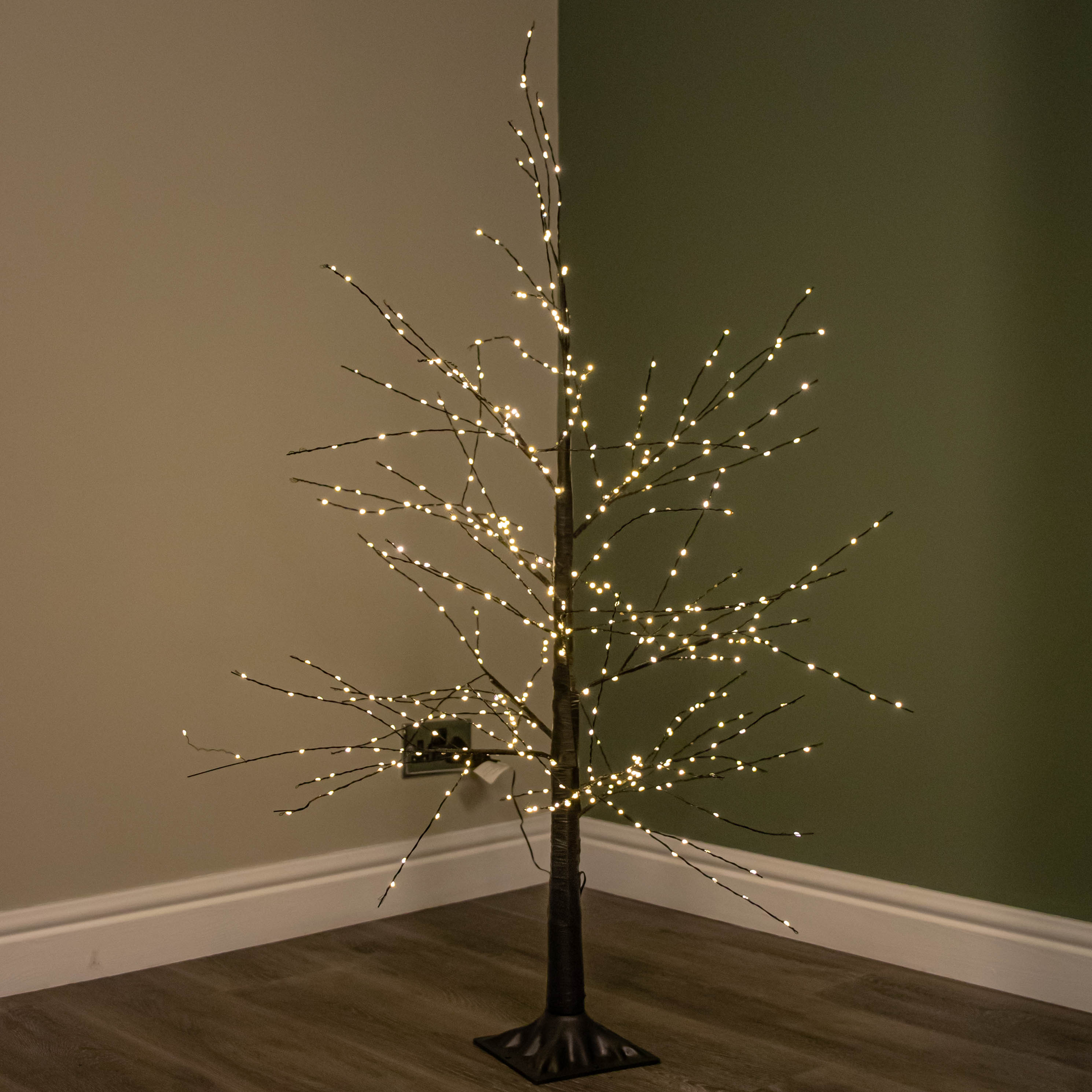 4ft (1.2m) Light up Black Micro Dot Christmas Tree with 500 Static & T ...