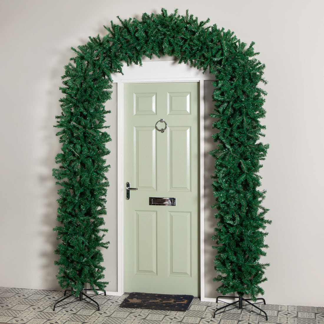 8ft (2.50m) Samuel Alexander Single Door Plain Green Christmas Tree Ar ...
