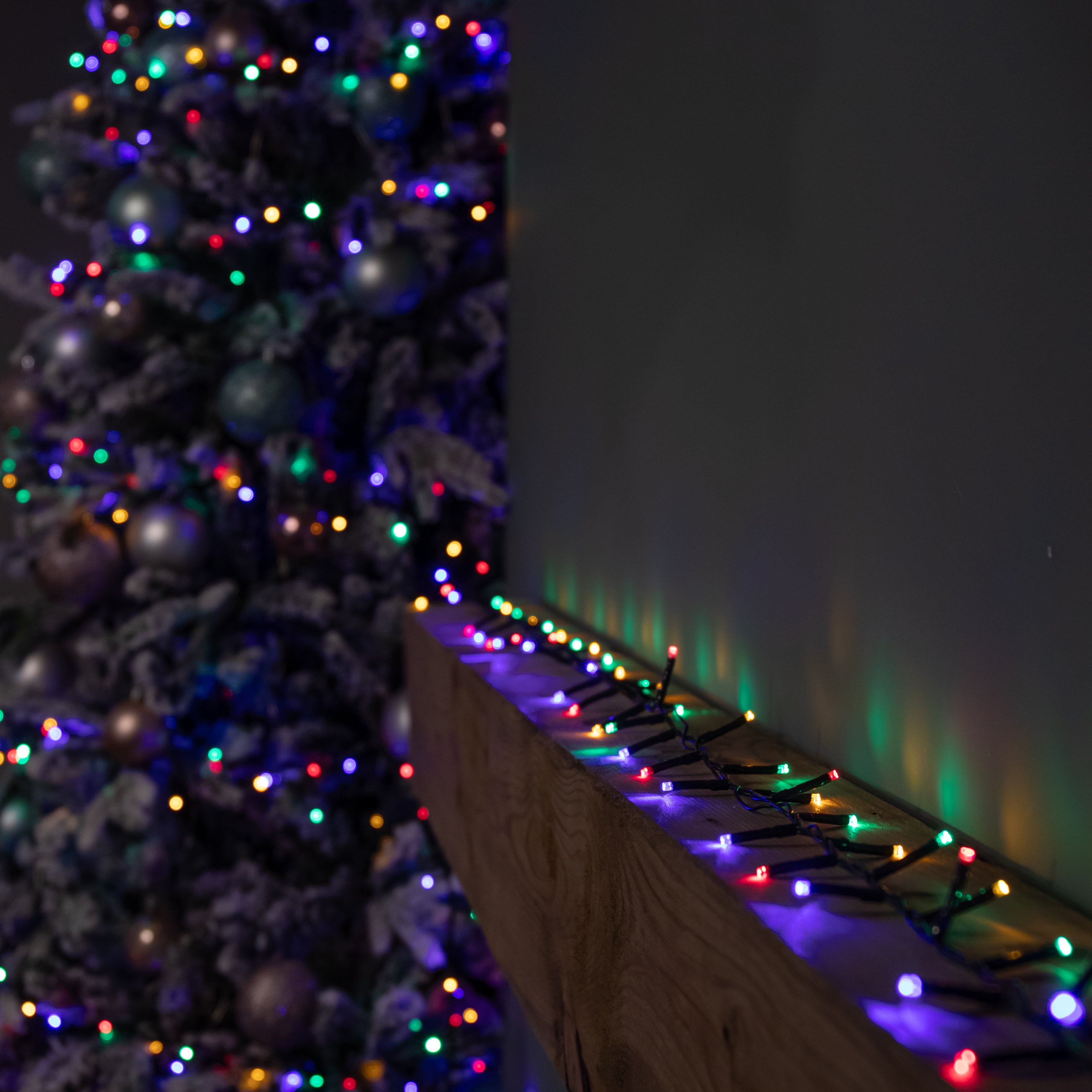 15.5m 600 LED Colour Changing Christmas String Lights in White to Mult ...